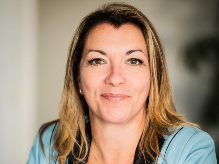 Nancy Paquet promue première vice-présidente à la Banque Nationale ...