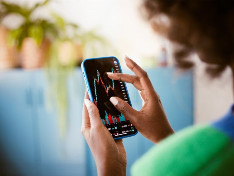 RBC lance une solution mobile pour autonomiser les investisseurs ...
